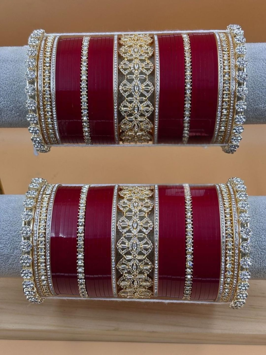 Buy Bow Shaped Kundan Studded Traditional Bridal Chooda Online - Ishhaara