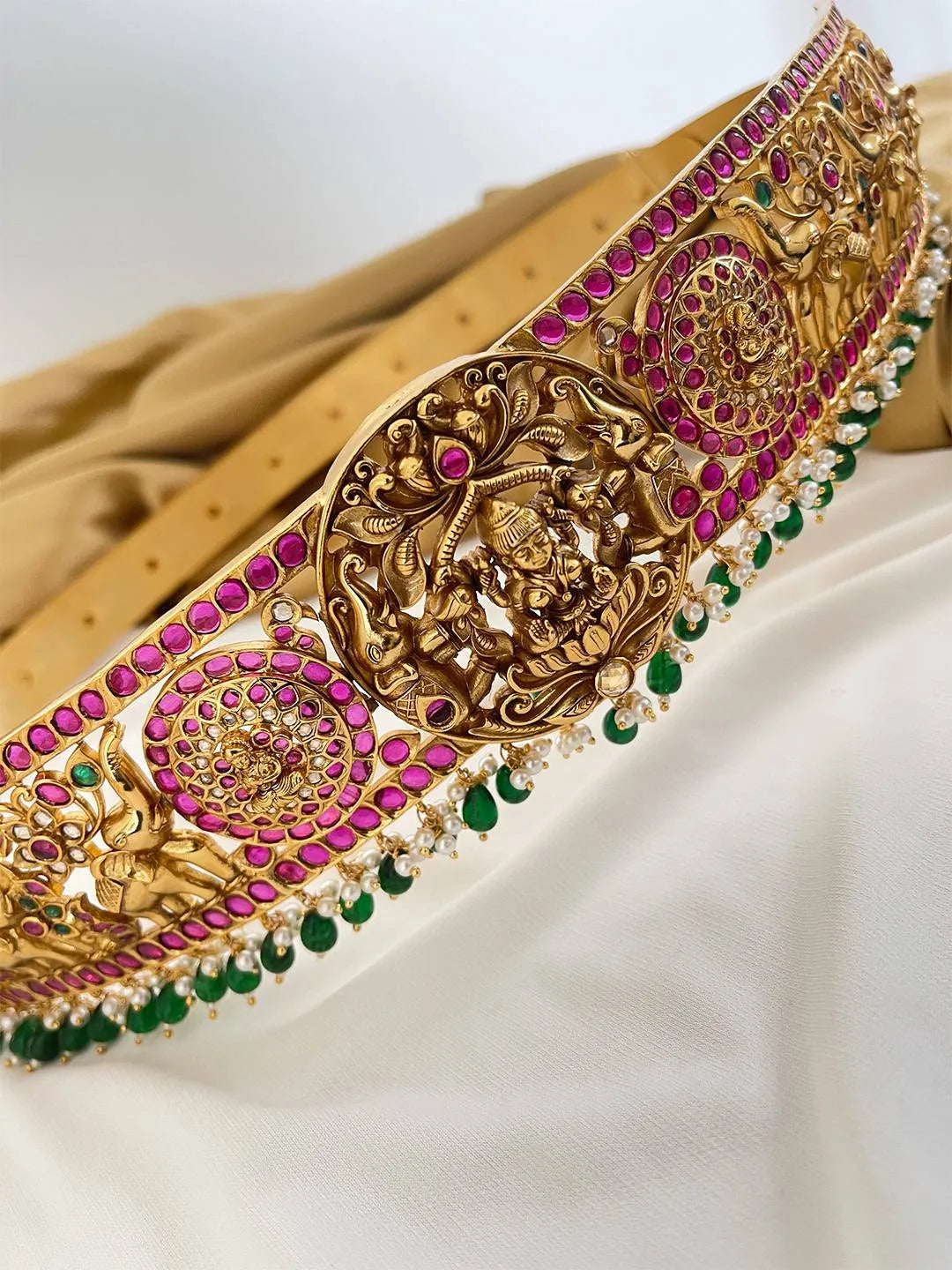 Buy Exquisite Kundan And Kemp Hip Belt Online - Ishhaara