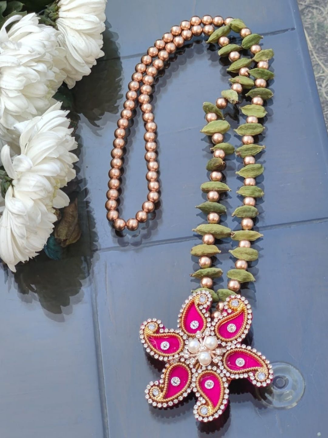 Buy Floral Elaichi Mala Online - Ishhaara