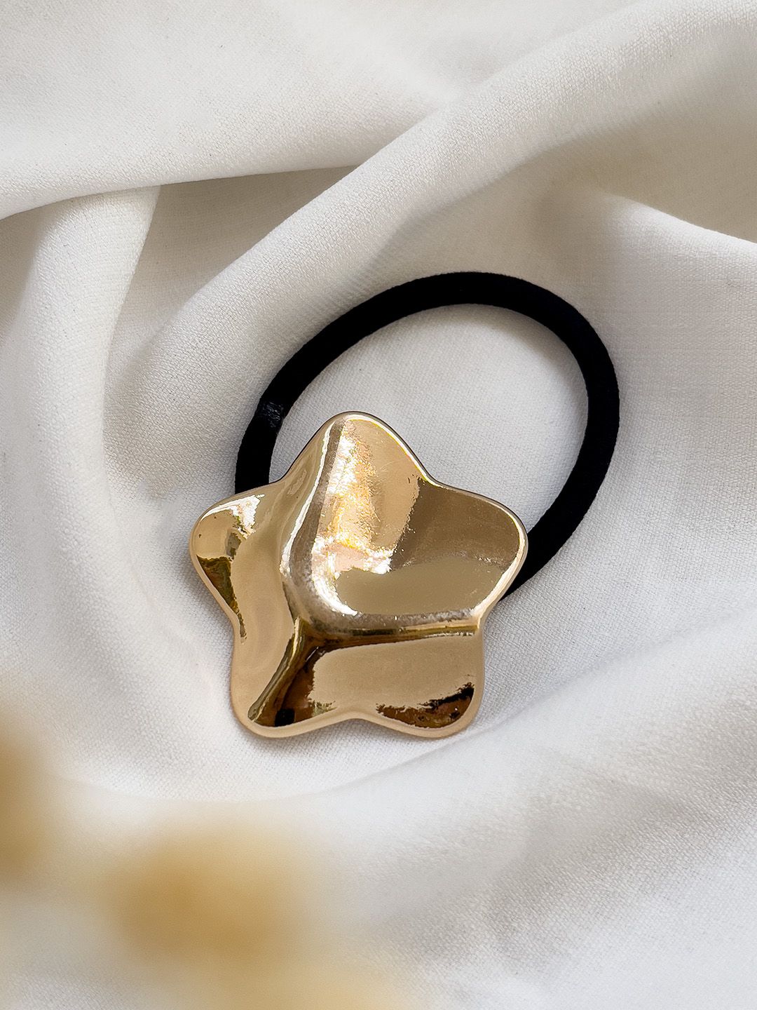 Buy Golden Star Shape Stainless Steel Rubber Band Online - Ishhaara