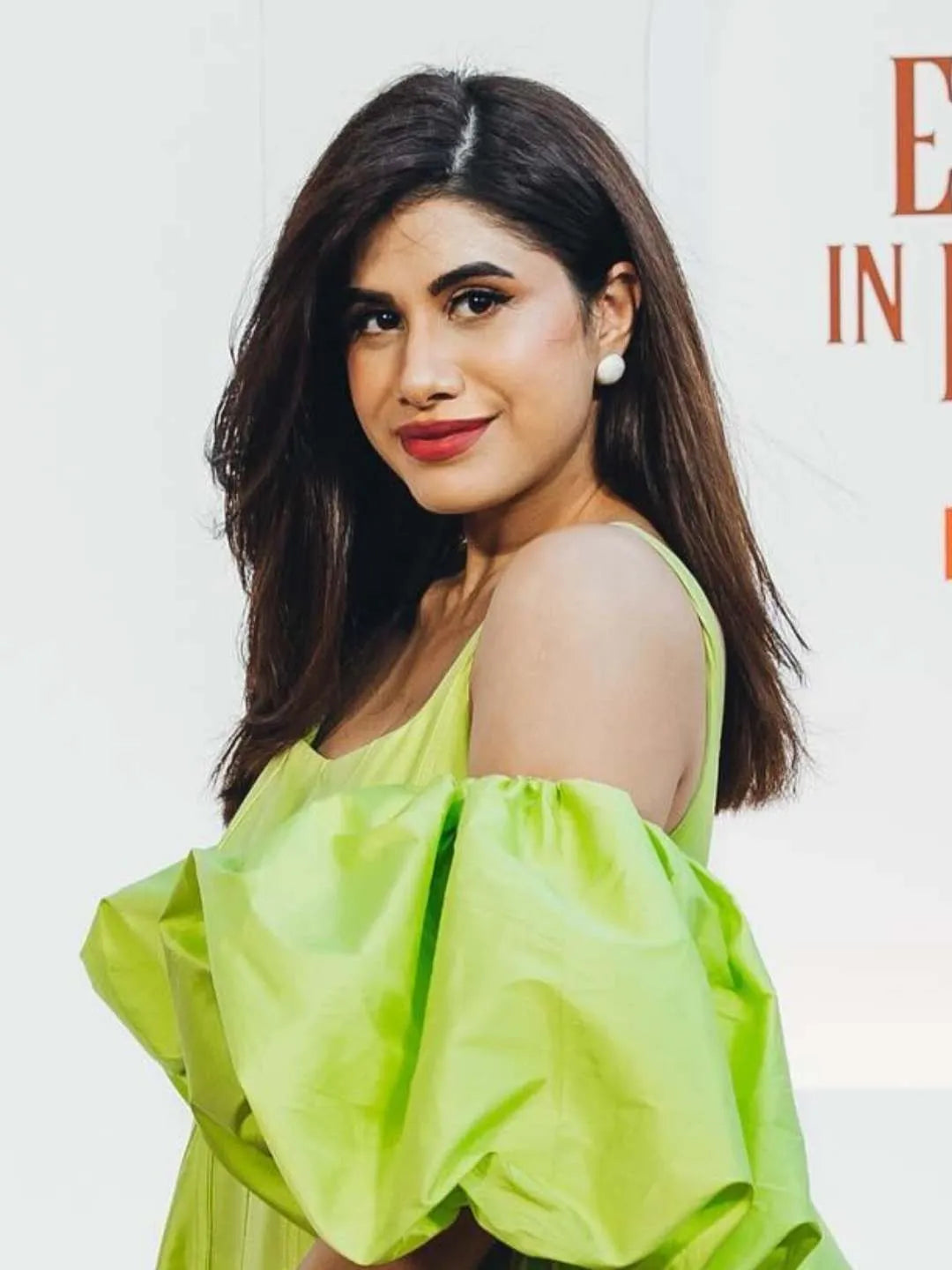 Buy Malvika Sitlani In White Pearl Statement Studs Online - Ishhaara