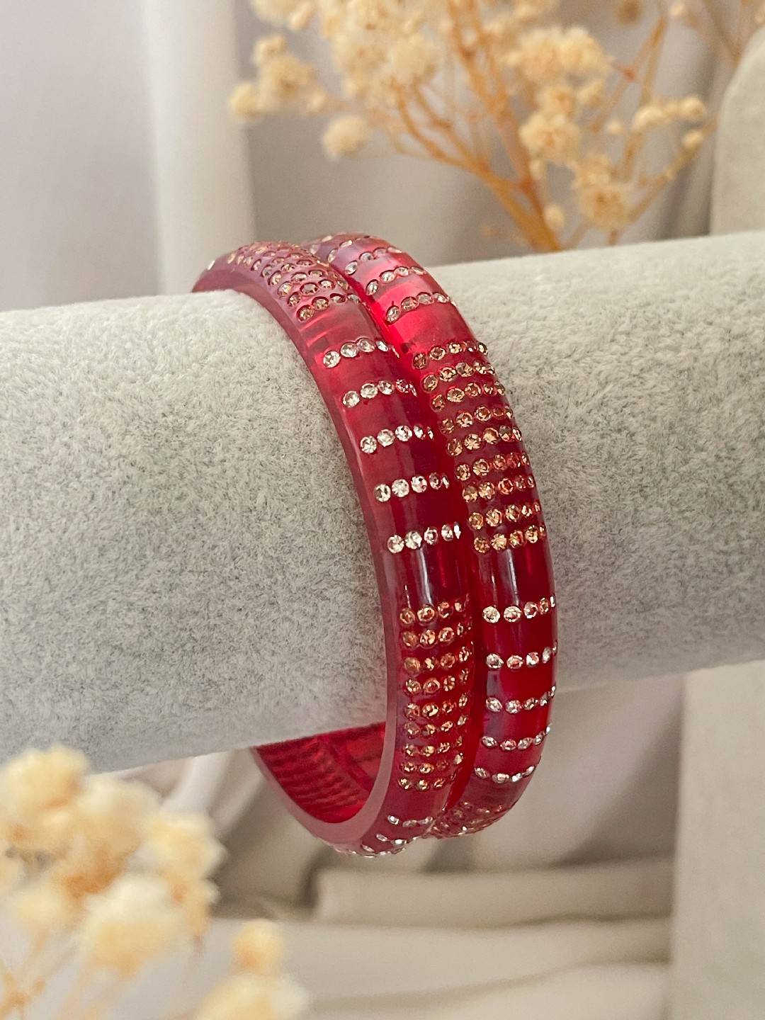 Buy Rajasthani Lac Chudi With Beautiful Rhinestone Design Online - Ishhaara