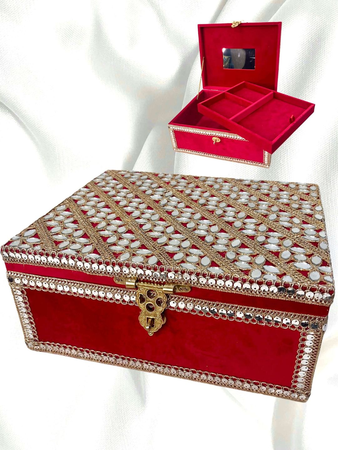 Buy Red Vanity Box Online - Ishhaara