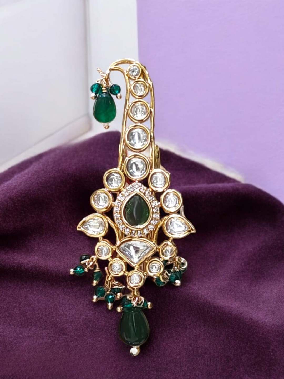 Buy Traditional Emerald Stone Studded Kalangi Online - Ishhaara